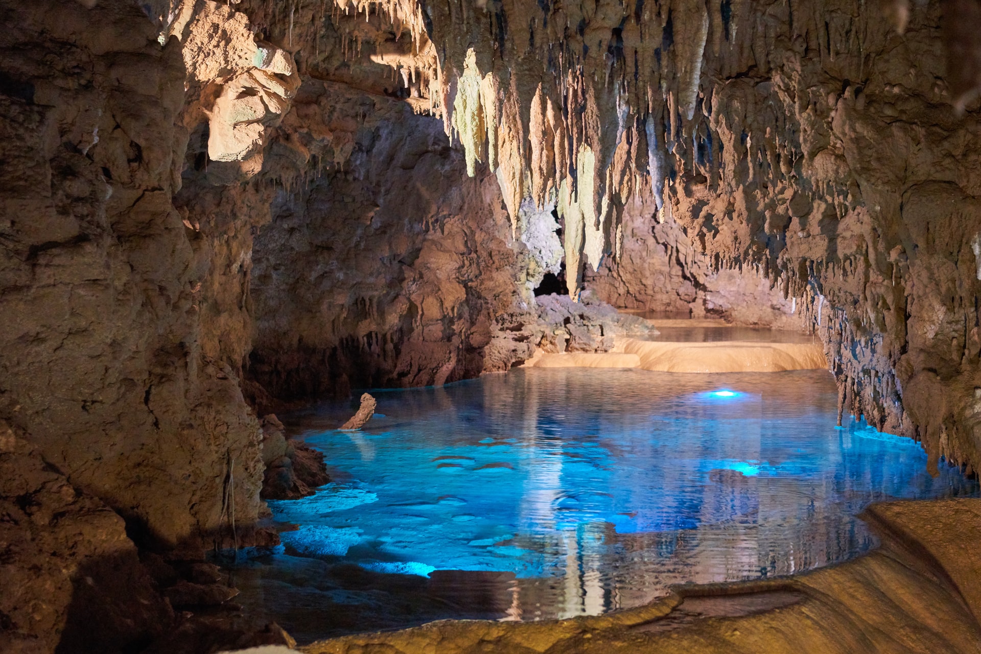 The 7 Interesting Facts about Caves - My In Ner Space Cavern
